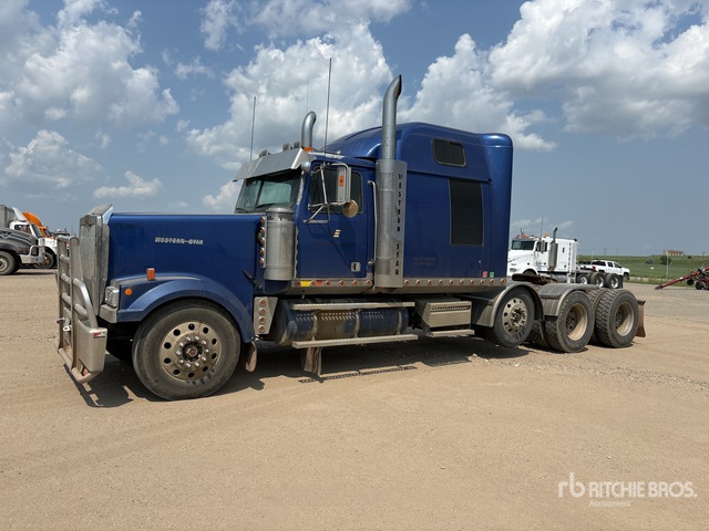 2003 Western Star 4900EX 8x4 Tri/A Sleeper Truck Tractor | Ritchie Bros. Auctioneers