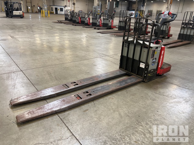 2021 Raymond 8410 8000 lb Electric Pallet Jack in Lenexa, Kansas ...