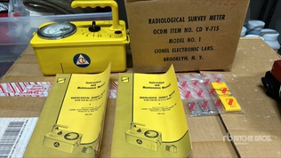 Lionel Electronic Labs CD V 715 No.1 Radiological Survey Meter in Upper ...