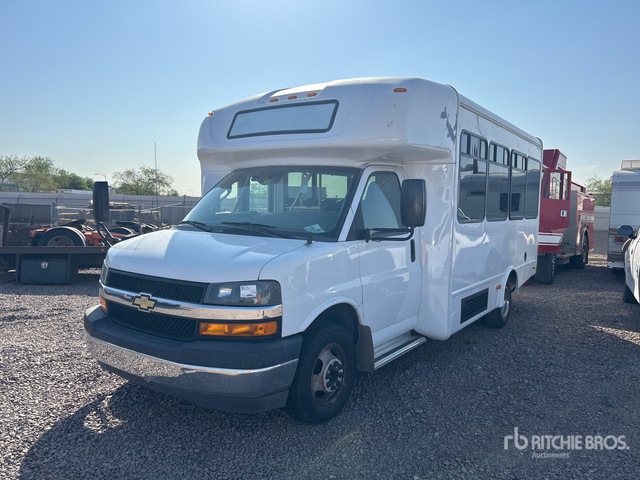 2020 Chevrolet G4500 Express 4x2 14-Seat Transit Bus | Ritchie Bros ...