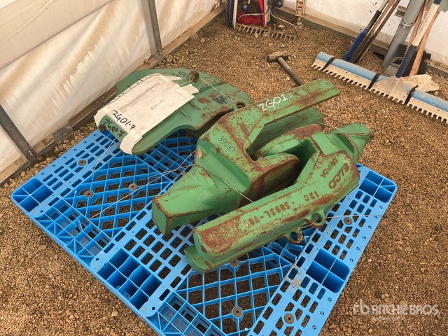 Esco TBC120X440-2LB Toplok Lip Shroud | Ritchie Bros. Auctioneers