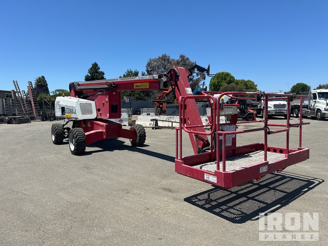 2019 MEC 60-J 4WD Diesel Articulating Boom Lift in Salinas, California ...