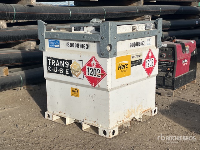 2015 Transcube 10TCG 1000 L Skid Mounted Steel Fuel Tank | Ritchie Bros ...