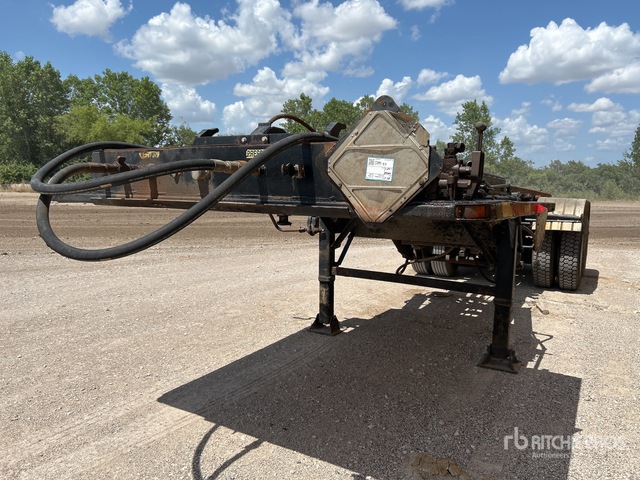 2003 Galbreath T/A Roll-Off Trailer | Ritchie Bros. Auctioneers
