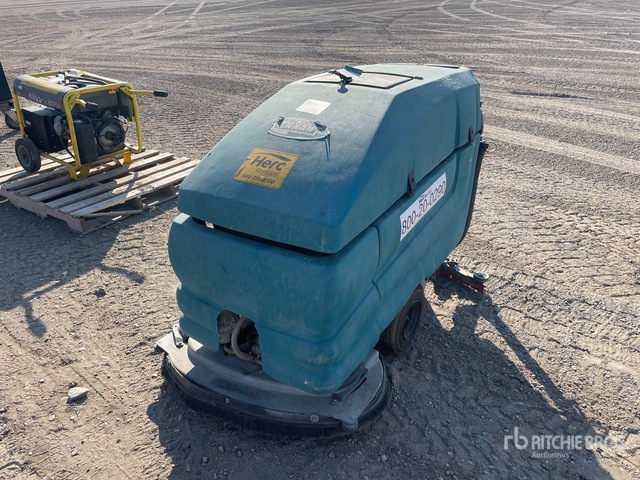 Tennant 5680 Walk-Behind Electric Floor Scrubber | Ritchie Bros ...
