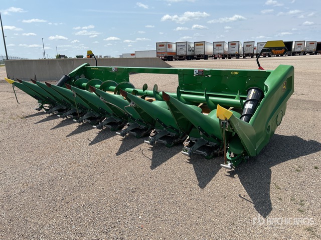2022 John Deere C8R 8 Row Corn Combine Header | Ritchie Bros. Auctioneers