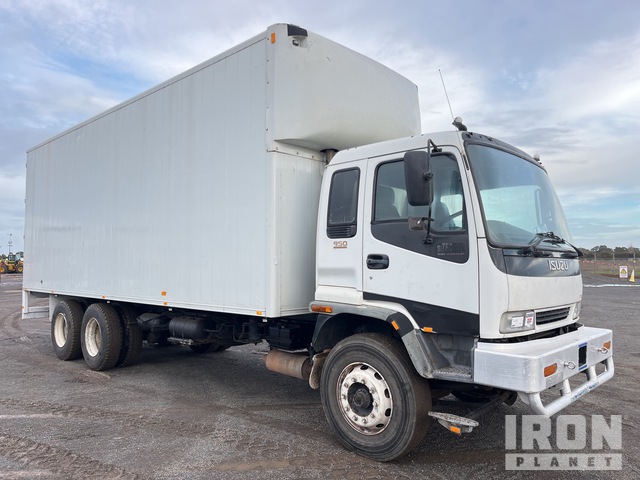 2000 Isuzu FVR 6x2 Moving Furgoneta caja cerrada | Ritchie Bros ...