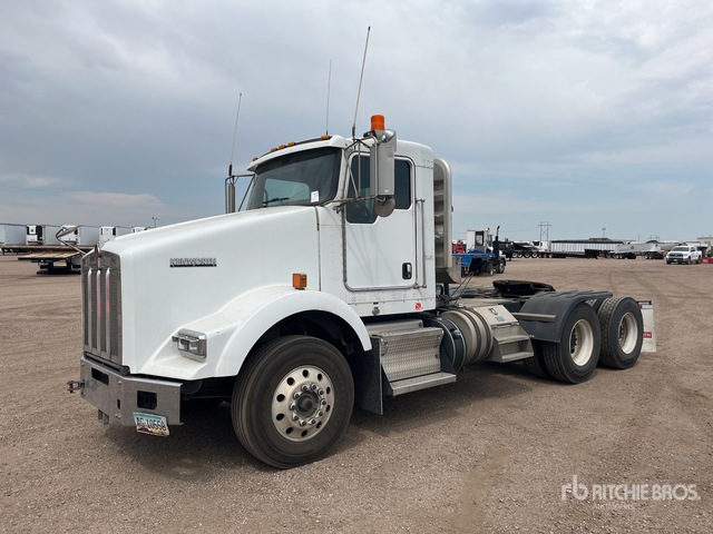 2014 Kenworth T800 6x4 Cabeza Tractora Cabina Corta | Ritchie Bros. Auctioneers