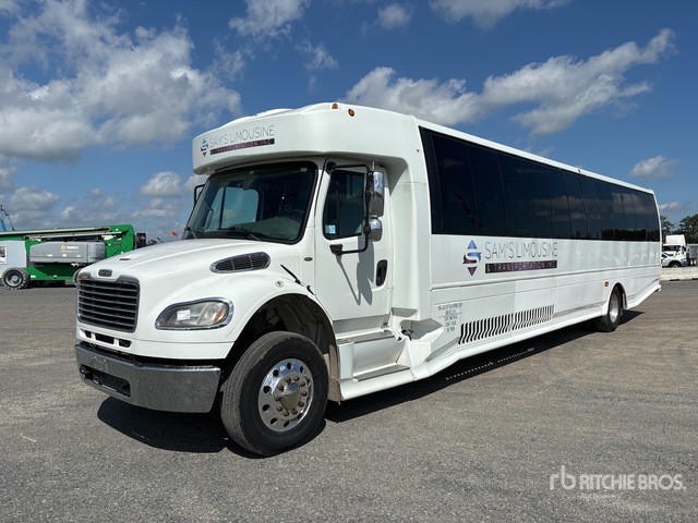2013 Freightliner M2 106 4x2 45-Seat Transit Bus | Ritchie Bros ...