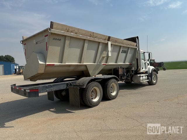 Surplus 2007 Mack CV713 6x4 Spreader Truck in Kuna, Idaho, United ...