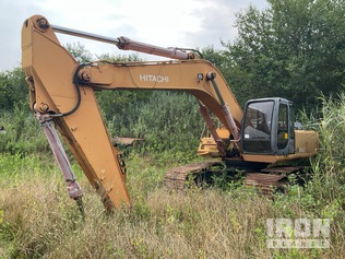2000 Hitachi EX330LC-5 Tracked Excavator in Elmer, New Jersey, United ...