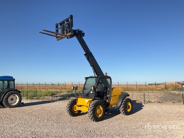 2007 JCB 527-55 Telehandler | Ritchie Bros. Auctioneers