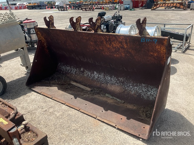 90 in General Purpose Wheel Loader Bucket - Fits John Deere 544 ...