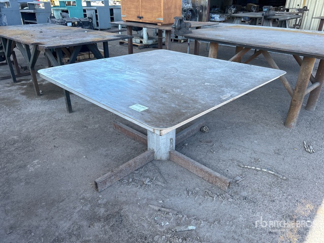 5 ft Workbench | Ritchie Bros. Auctioneers