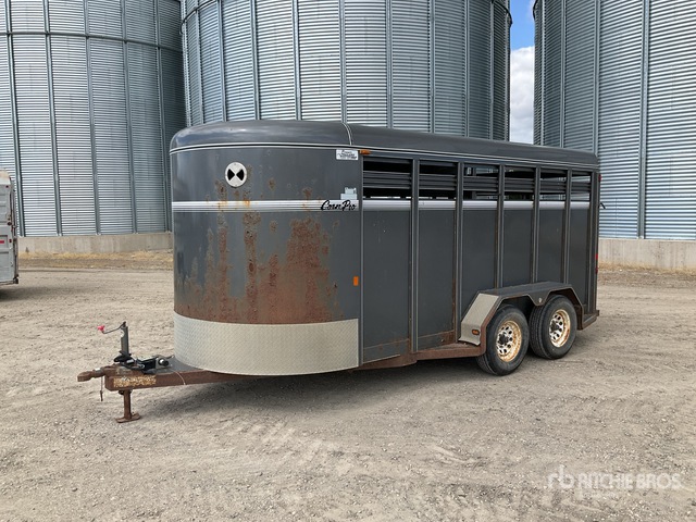 2014 Penner 16 ft T/A Livestock Trailer | Ritchie Bros. Auctioneers
