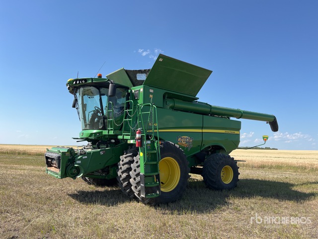 2018 John Deere S790 Combine Harvester | Ritchie Bros. Auctioneers