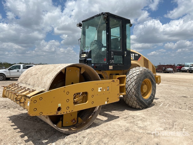 2011 Cat CS56 Smooth Drum Compactor | Ritchie Bros. Auctioneers