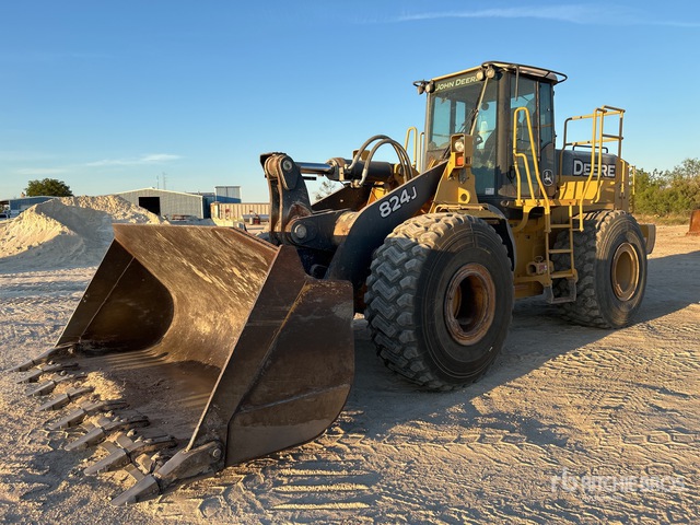 2008 John Deere 824J Wheel Loader | Ritchie Bros. Auctioneers