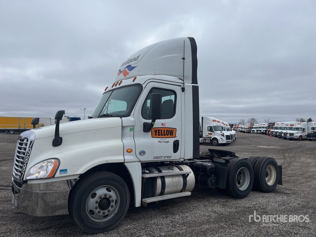 2017 Freightliner Cascadia 125 6x2 T/A Day Cab Truck Tractor | Ritchie ...