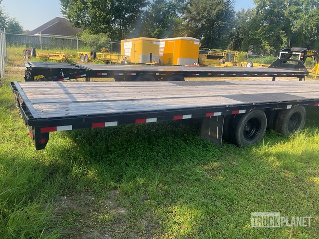 2023 Big Tex 22GN-40BK8SIR 40 ft T/A Gooseneck Spread Axle Flatbed ...