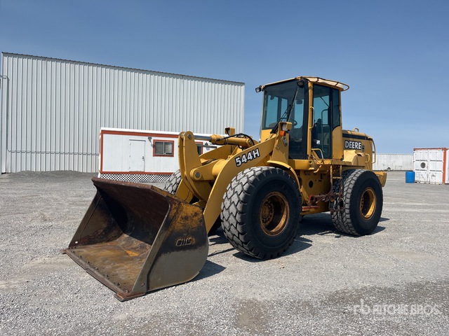 2001 John Deere 544H Wheel Loader | Ritchie Bros. Auctioneers