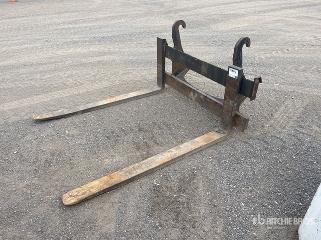 61 in Hook On Bucket Forks Backhoe Forks - Fits John Deere 310 ...