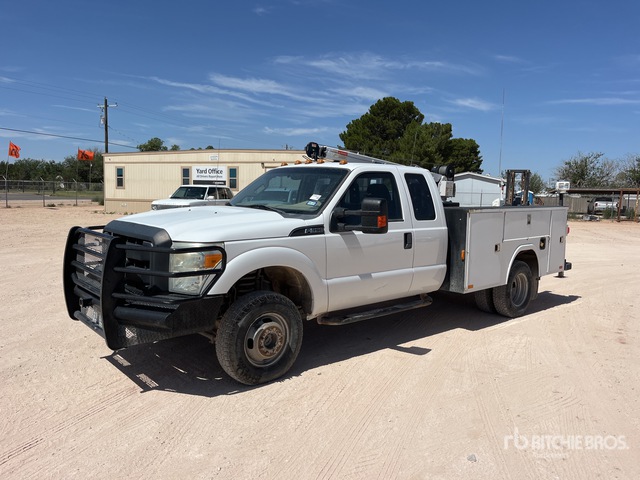 2015 Ford F-350 XL 4x4 Extended Cab Service Truck | Ritchie Bros ...