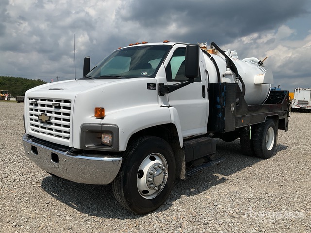 2005 GMC C7500 4x2 Tanker Truck | Ritchie Bros. Auctioneers