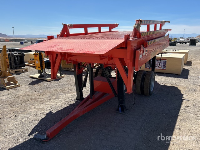 EH15T Loading Ramp (Unused) | Ritchie Bros. Auctioneers