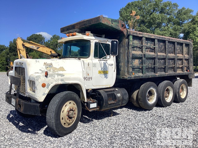 R Model Mack Dump Trucks