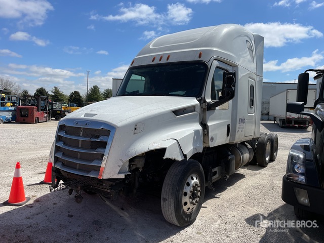 2020 Freightliner Cascadia 126 6x4 T/A Sleeper Truck Tractor ...