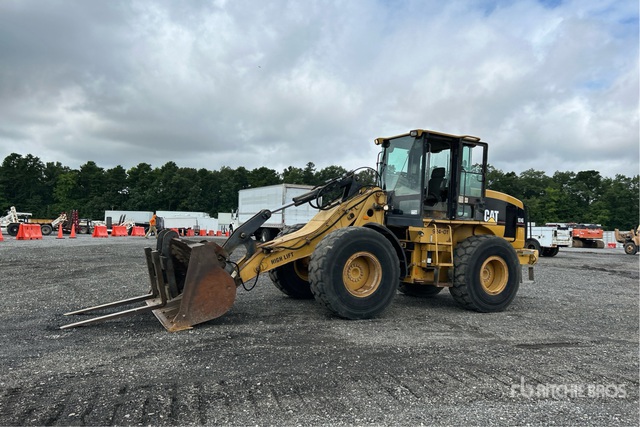 2000 Cat 924G High Lift Wheel Loader | Ritchie Bros. Auctioneers