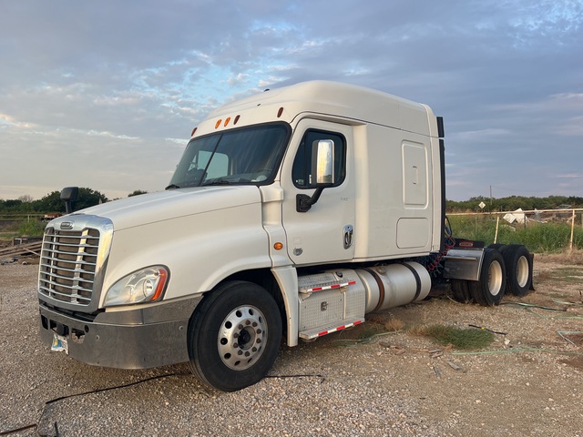 Truck Tractors Quad/A Sleeper Truck Tractor S/A Sleeper Truck Tractor T ...