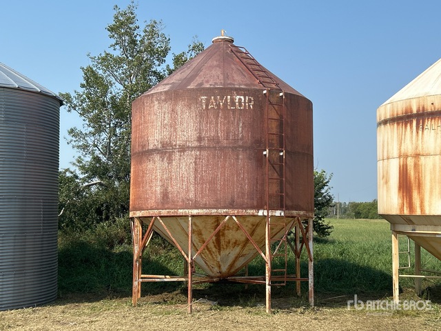 Taylor Hopper Grain Bin | Ritchie Bros. Auctioneers