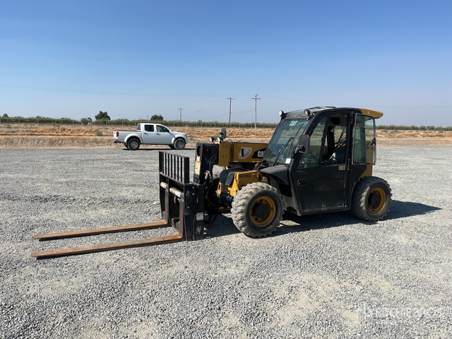 2016 Cat TH255C Telehandler | Ritchie Bros. Auctioneers