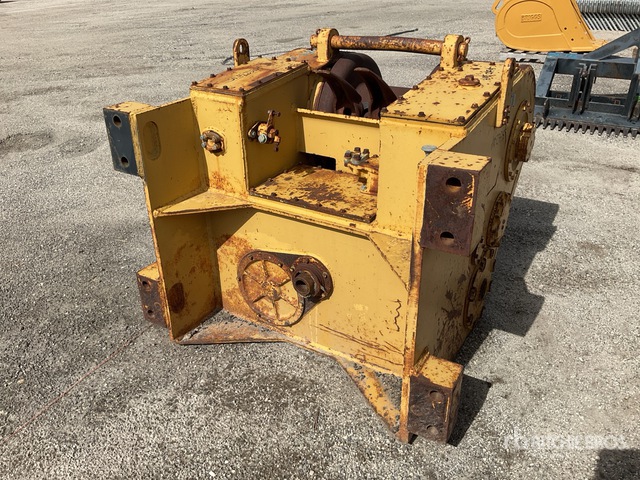 Crawler Tractor Winch | Ritchie Bros. Auctioneers