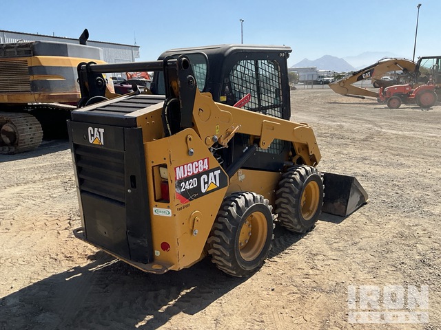 2019 Cat 242D Two-Speed Skid Steer Loader in Perris, California, United ...