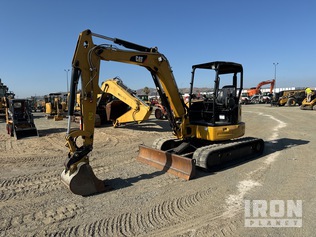 2019 Cat 305E2 CR Mini Excavator in Perris, California, United States ...