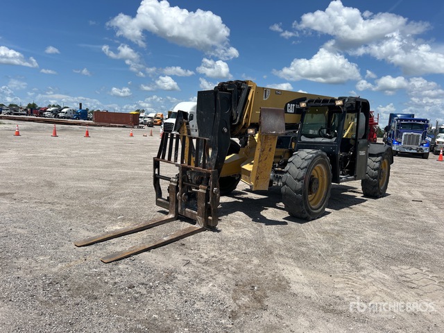 2014 Cat TL1055C Telehandler | Ritchie Bros. Auctioneers