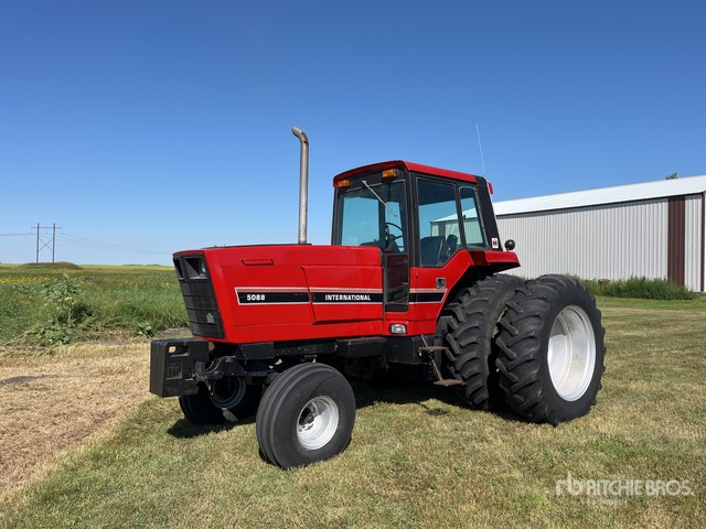 1984 International 5088 2WD Tractor | Ritchie Bros. Auctioneers