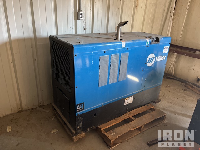 2005 Miller Big 40 Skid-Mounted Multi-Process Engine Driven Welder in ...