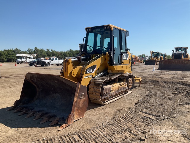 2014 Cat 953D Crawler Loader | Ritchie Bros. Auctioneers