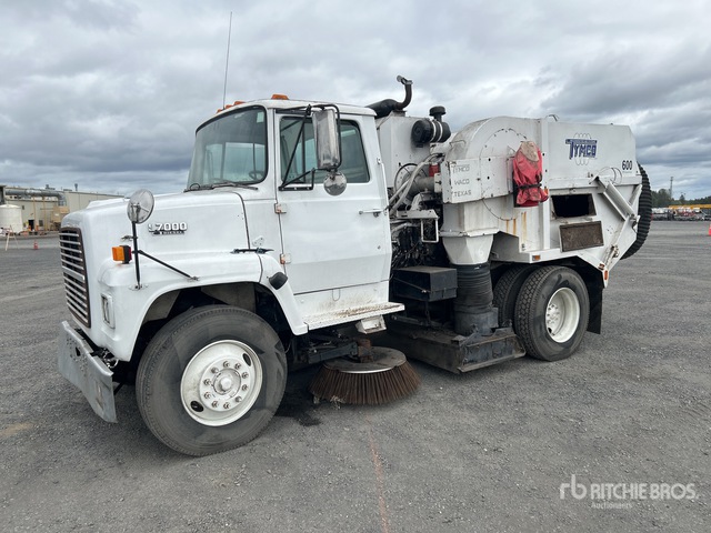 Tymco 600 Air Sweeper on 1988 Ford LN7000 Sweeper Truck | Ritchie Bros ...