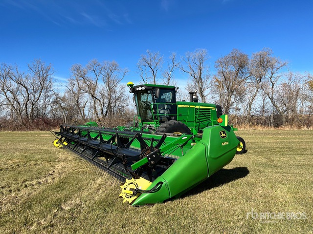 2012 John Deere D450 35 ft Swather Windrower | Ritchie Bros. Auctioneers
