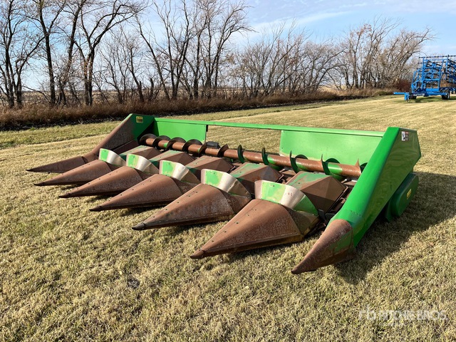 John Deere 644 6 Row Corn Combine Header | Ritchie Bros. Auctioneers