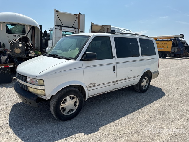 2002 Chevrolet Astro 4x2 Passenger Van (Inoperable) | Ritchie Bros ...