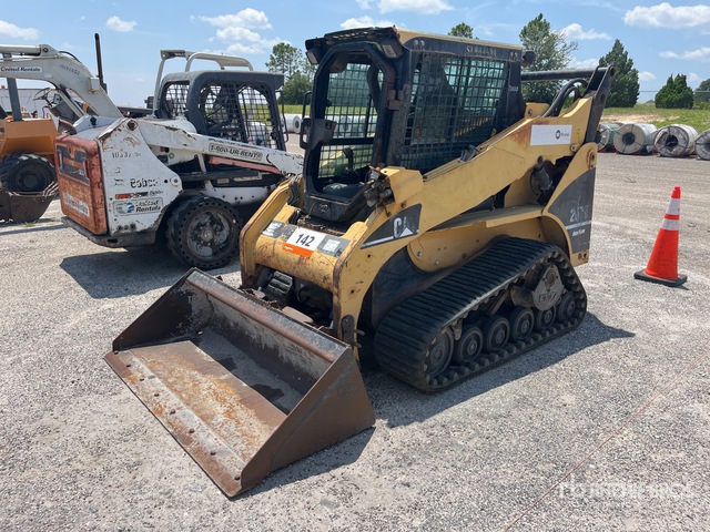 2006 Cat 257B Compact Track Loader | Ritchie Bros. Auctioneers