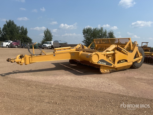 2005 John Deere 2112E 4 Tire Hydraulic Pull Scraper | Ritchie Bros ...