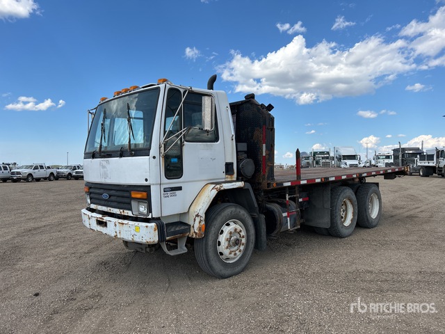 1992 Ford CFT8000 6x4 COE Flatbed Dump Truck | Ritchie Bros. Auctioneers
