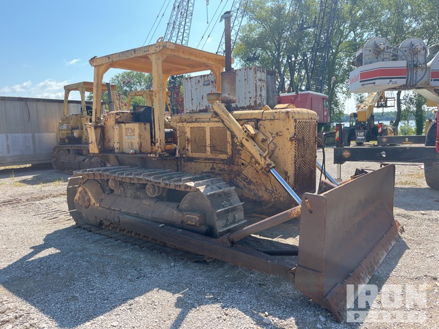 1974 Cat D5 Crawler Dozer in St. Louis, Missouri, United States ...